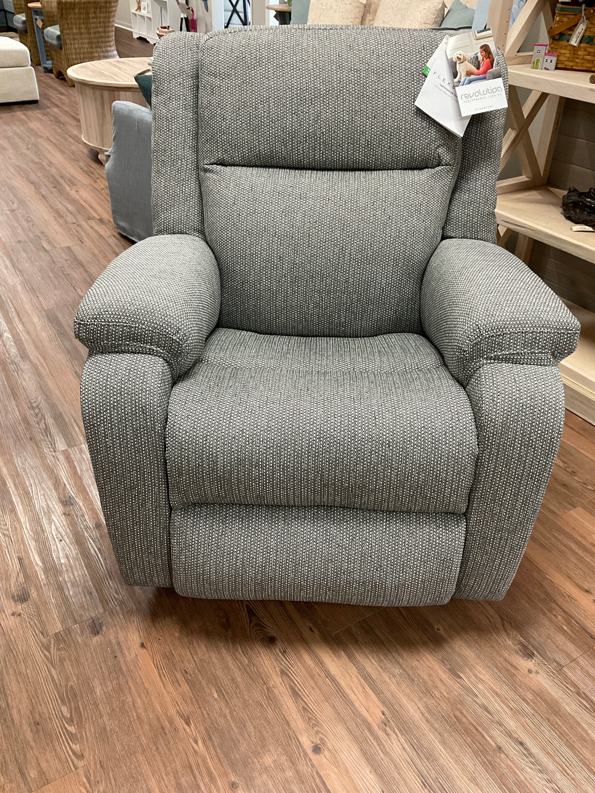 Magnus Power Recliner — White Pine Artisan Market