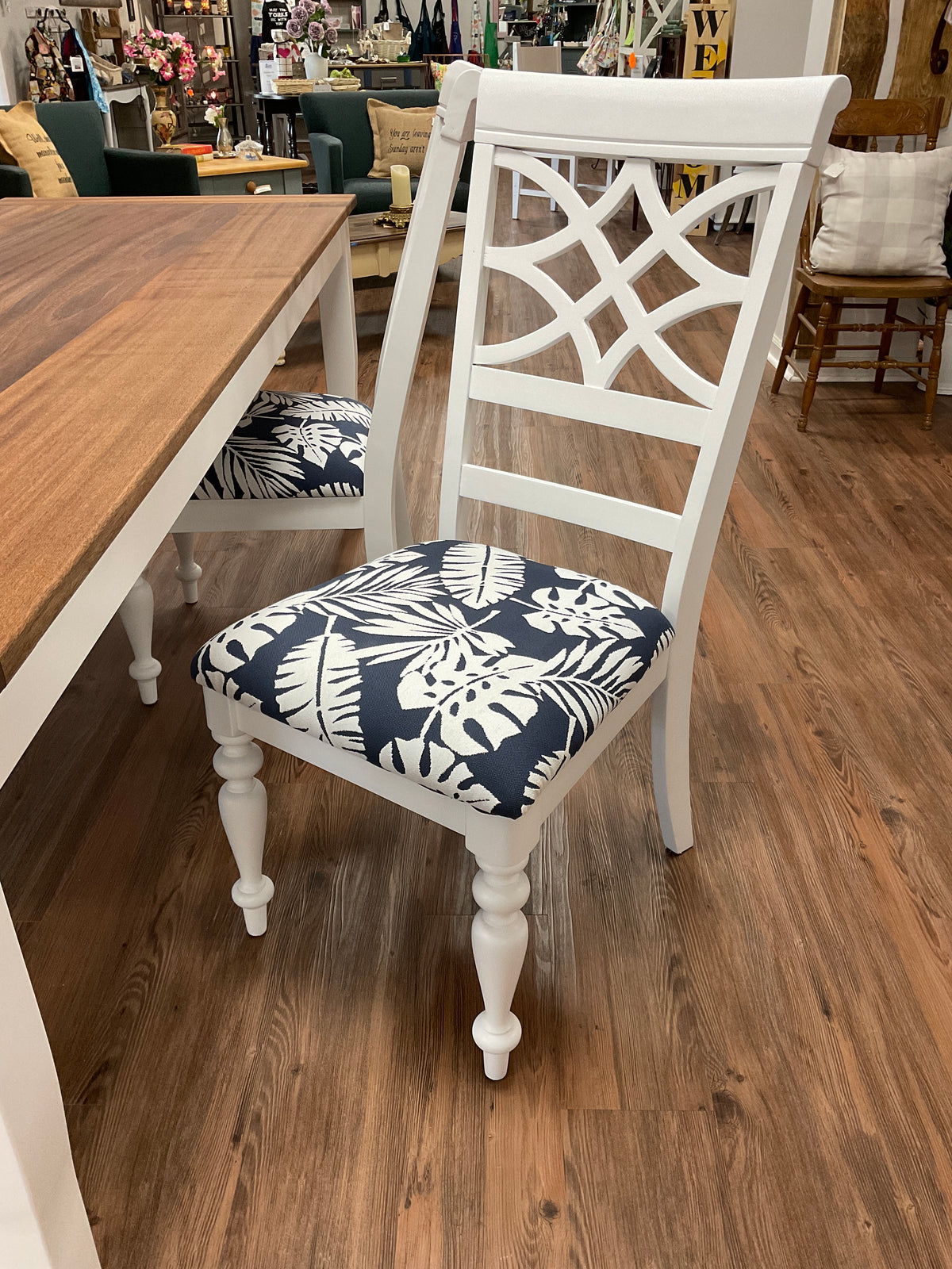 Tropical leaf chair — White Pine Artisan Market